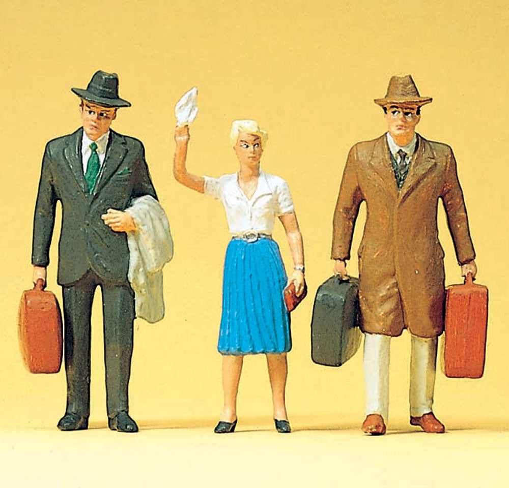 Passenger : Preiser, painted and ready to ship 1:32 63066 – Sakatsu Global