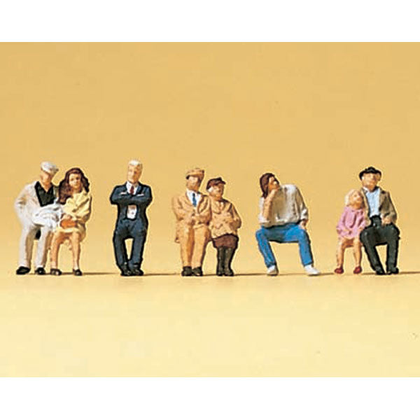 Seated passenger : Preiser, painted and ready to ship Z(1:220) 88534 ...